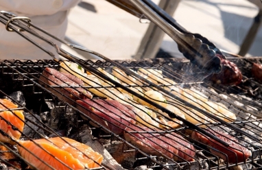 40% discount-Friday BBQ Brunch Regency intercontinental hotel manama ...
