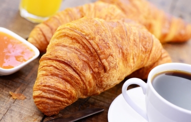 40% discount-Pastry Combo deal La Patisserie Ramee Rose Tea Coffee ...